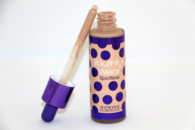 Resenha da base Youthful Wear Spotless | Physicians Formula